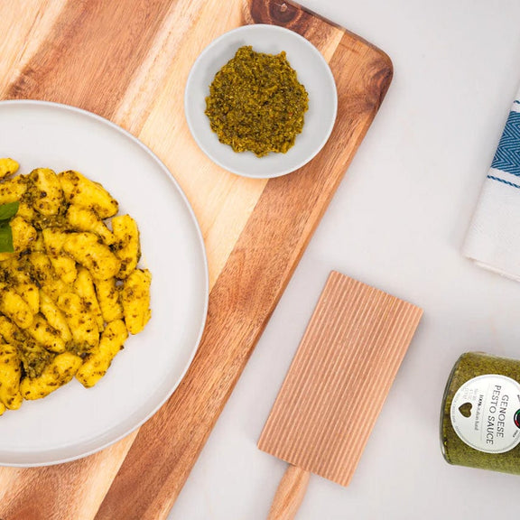 Italian Genovese Pesto Sauce | Corporate Gifts | Clove & Twine